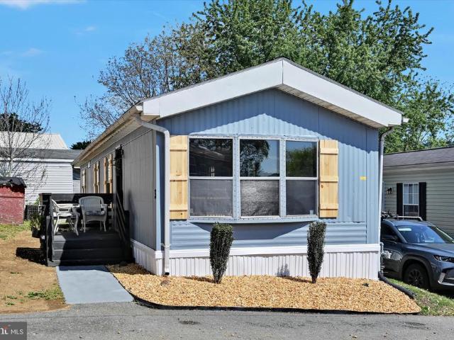 230 Fairview Avenue W # UNIT 3