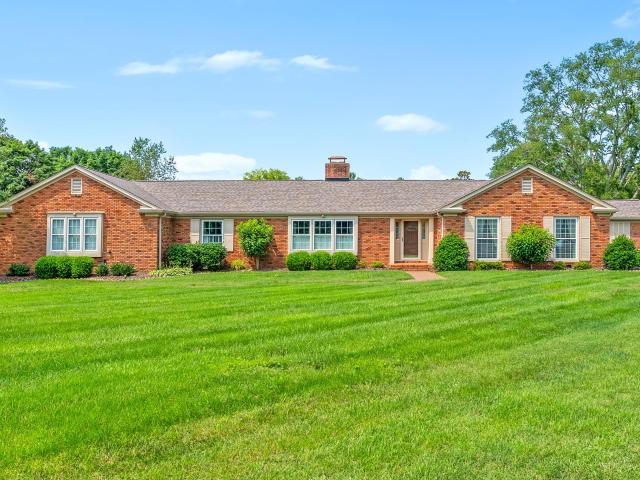 230 Fairway Ct