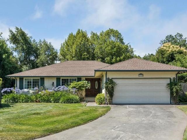 230 Flint Ct, Sonoma, CA 95476