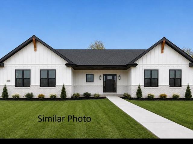 230 Kerrigan Dr, Wrightstown, WI 54180