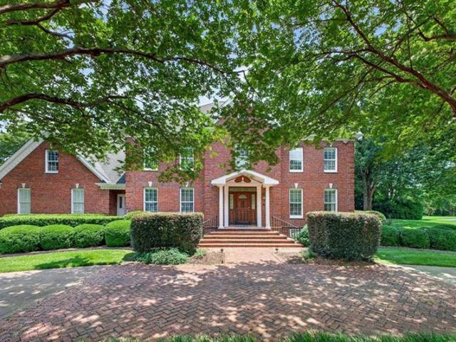 230 Kilgore Cir, Simpsonville, SC 29681