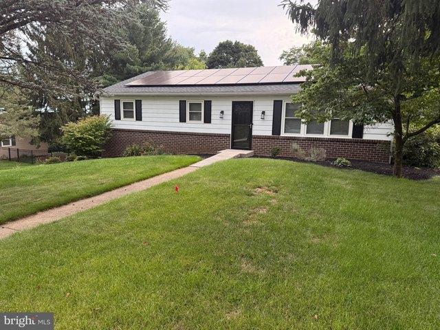 230 Kirsta Ln, Dallastown, PA 17313