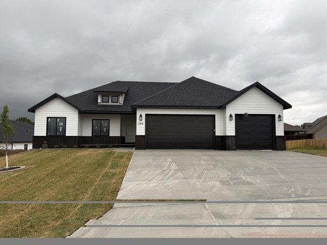 230 Hamilton St, Rogersville, MO 65742