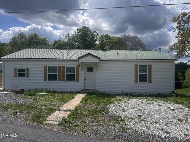 230 Hamilton Rd, Elizabethton, TN 37643