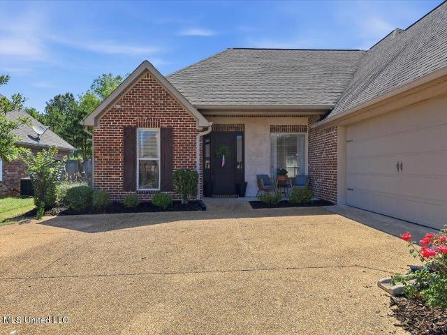 230 Hidden Hills Parkway