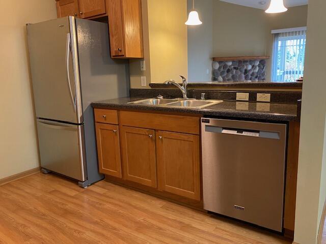 230 Hilldale Dr, Unit 1307, Hartford, WI 53027 | MLS #1936