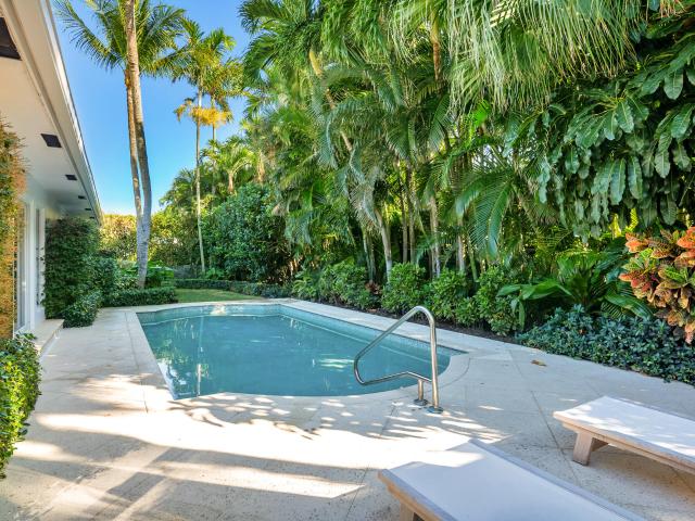 230 Osceola Way, Palm Beach, FL 33480 | MLS #R11162 | Compass