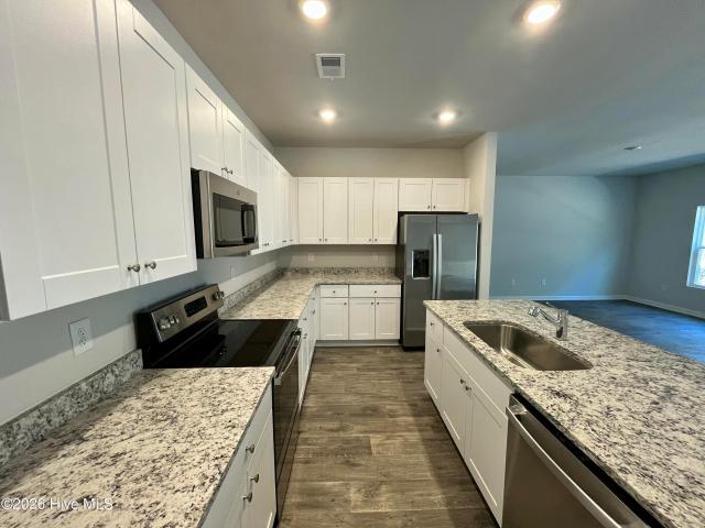 230 Ladyfish Loop NW