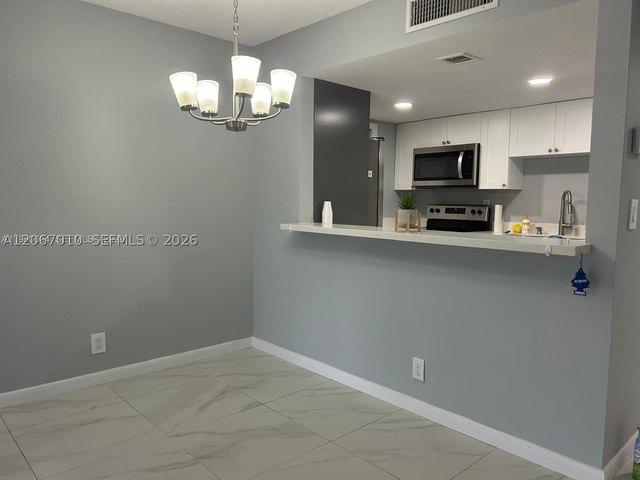 230 Lakeview Dr Apt 209, Weston, FL 33326