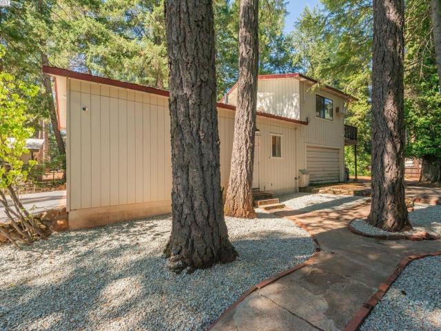 230 Lakeview Dr, Trinity Center, CA 96091 | MLS #41113