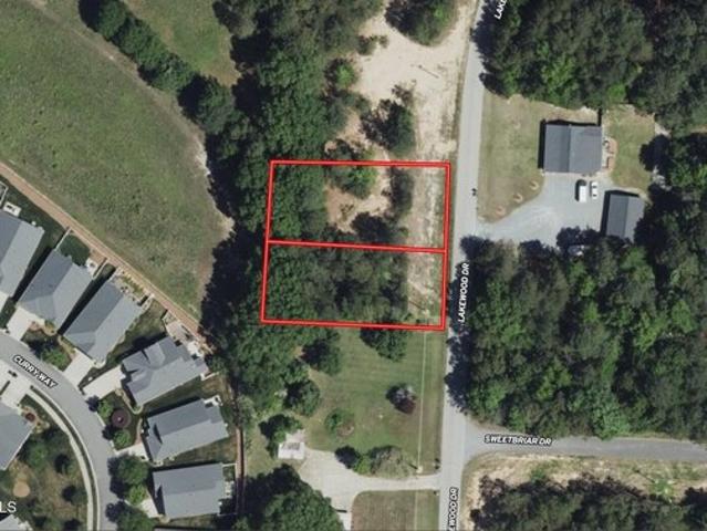 230 Lakewood Dr, Matthews, NC 28104