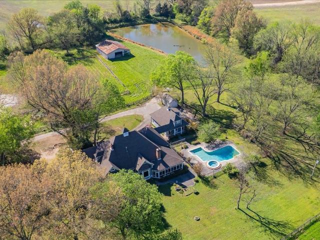 230 levy dr