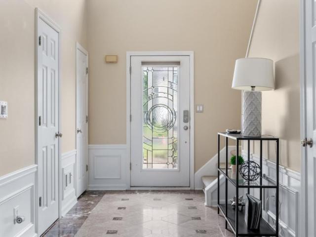 230 Leasingworth Way