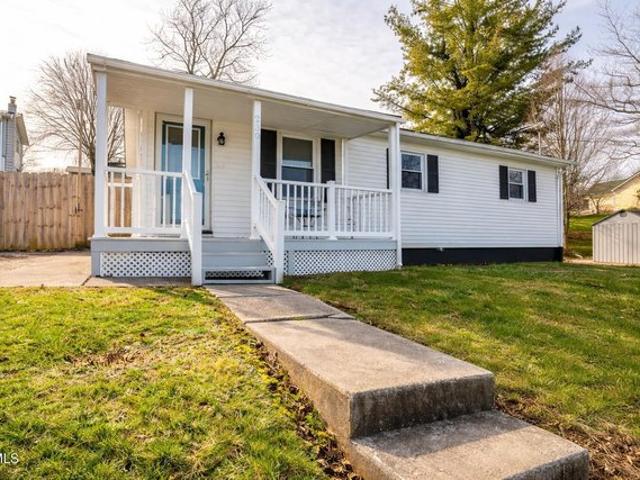 230 Madison St SE, Abingdon, VA 24210