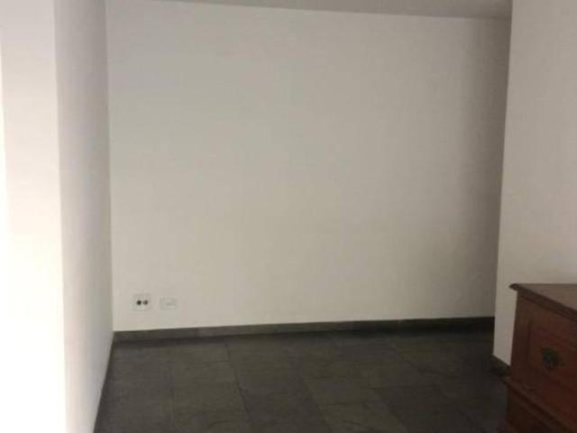 230 MTS DO METRÔ, ÓTIMA LOCALIZAÇÃO