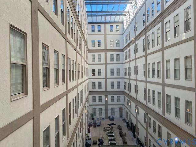 230 N 6th Street U318