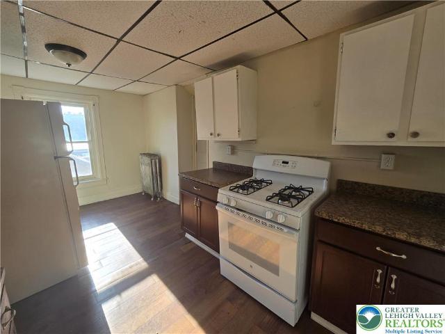 230 N 10th Street