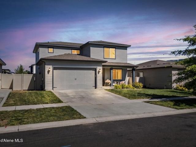 230 N Olivewood Ln, Post Falls, ID 83854