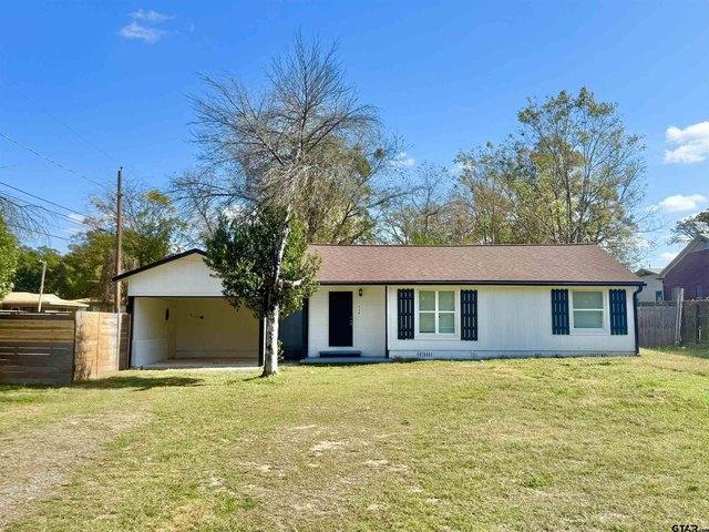 230 Napp St, DeKalb, TX 75559