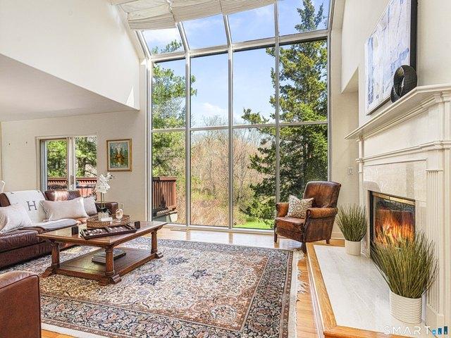 230 New Canaan Ave Apt 14, Norwalk, CT 06850