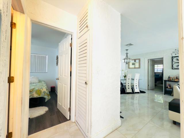 230 NE 25th St, Pompano Beach, FL 33064 | MLS #R11154