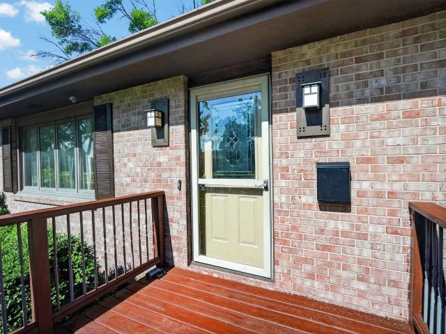 230 NW Arlan Drive