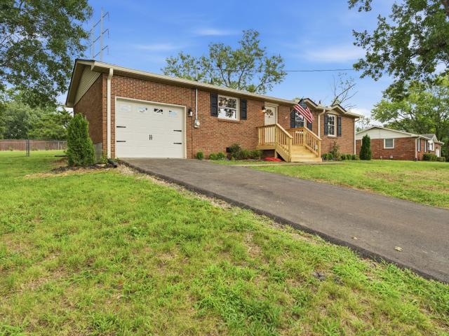 230 S Valley Rd