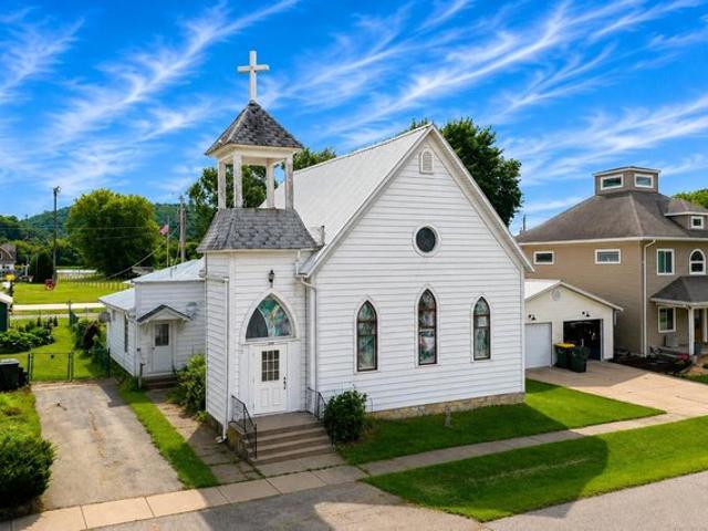 230 S Burlington Ave, Bagley, WI 53801