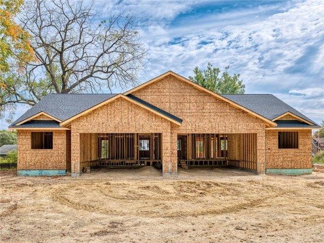 230 S Chestnut St, Ellsworth, WI 54011