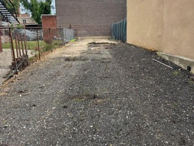 230 S Clinton Ave, Trenton, NJ 08609