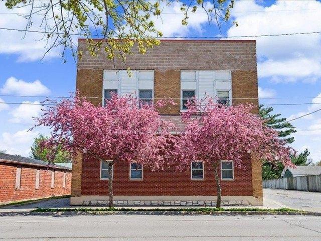230 S Dubuque St, Solon, IA 52333