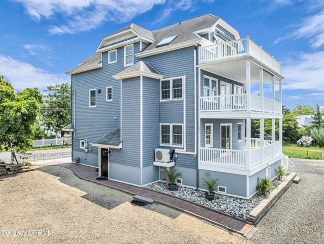 230 S Green St, Tuckerton, NJ 08087