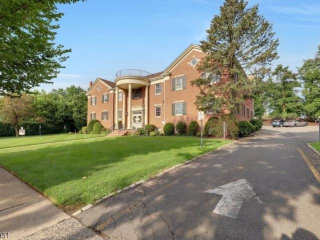 230 Sherman Ave