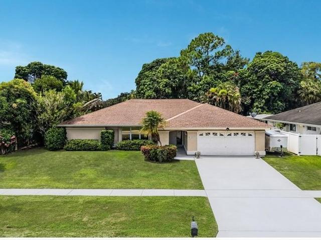 230 Ponce De Leon St, Royal Palm Beach, FL 33411
