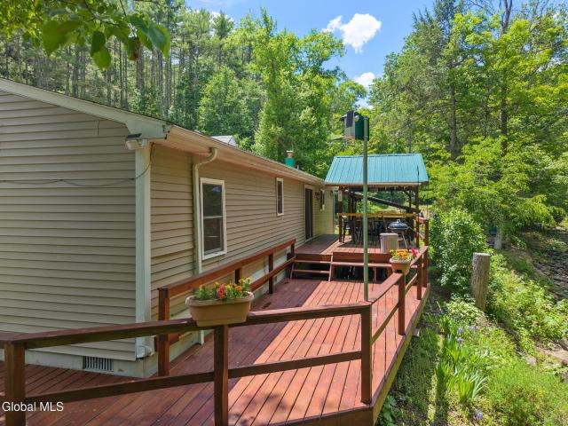 230 Pleasant Valley Road