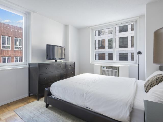 230 W 55TH Street 4B