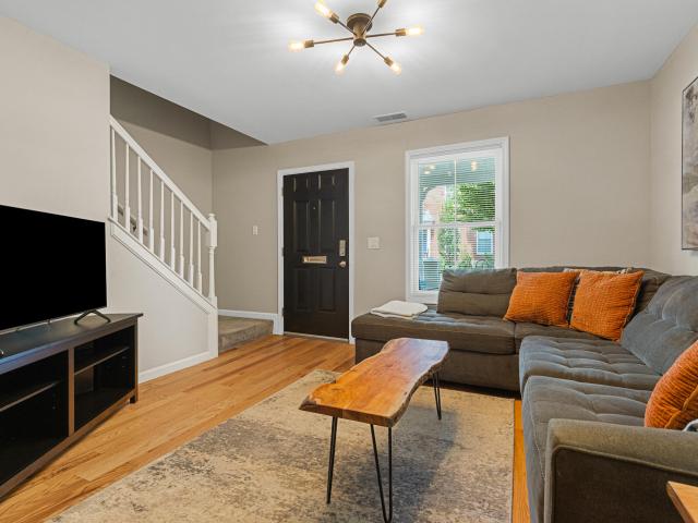 230 W 8th Street