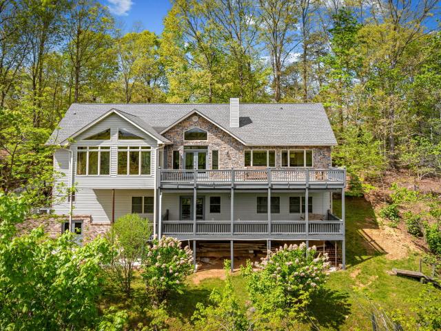 230 W D Court