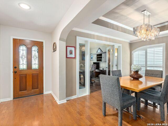 230 W Hosack St