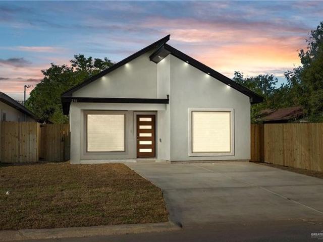 230 W Longoria Dr, Pharr, TX 78577