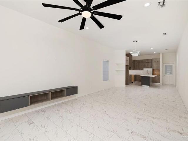 230 W Longoria Drive