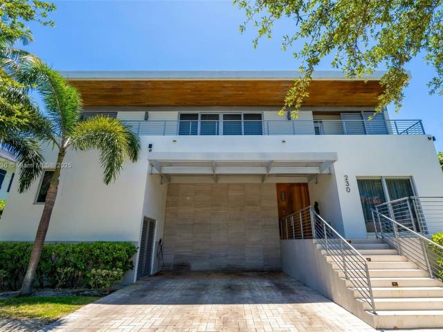 230 W Mcintyre St, Key Biscayne, US, FL