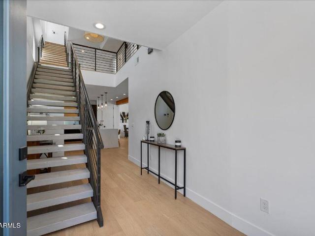 230 W Monterosa Street
