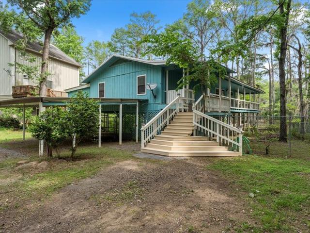230 W Sesame St, Karnack, TX 75661
