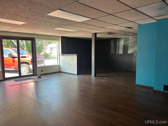 230 W Superior Street