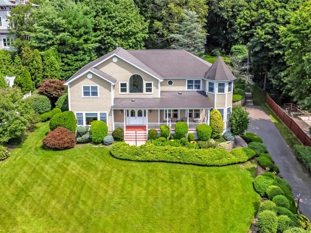 230 Woodbine Avenue