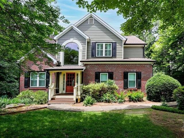 230 Wentworth Dr, Holly Springs, GA 30114