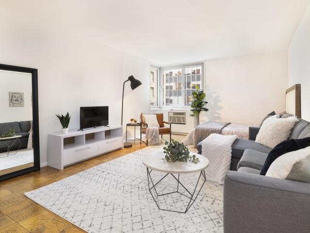 230 West 55th Street, New York, NY