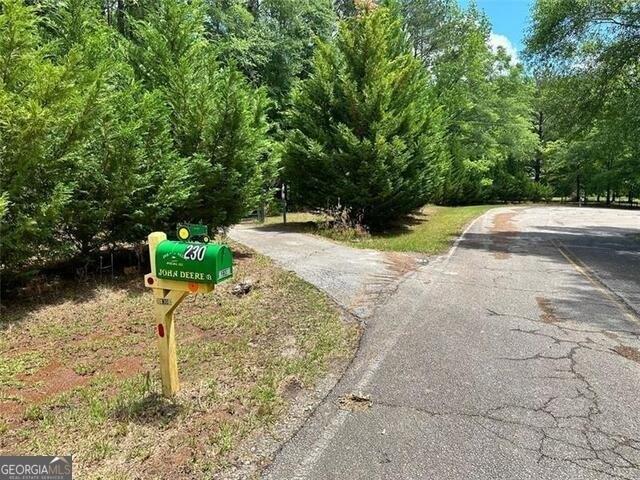 230 Vaughn Cir, Griffin, GA 30223