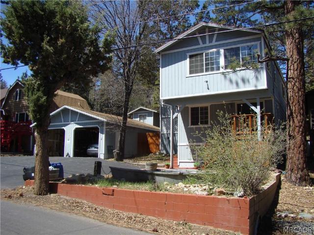 230 Vista Ave, Sugarloaf, CA 92386 | MLS #32600